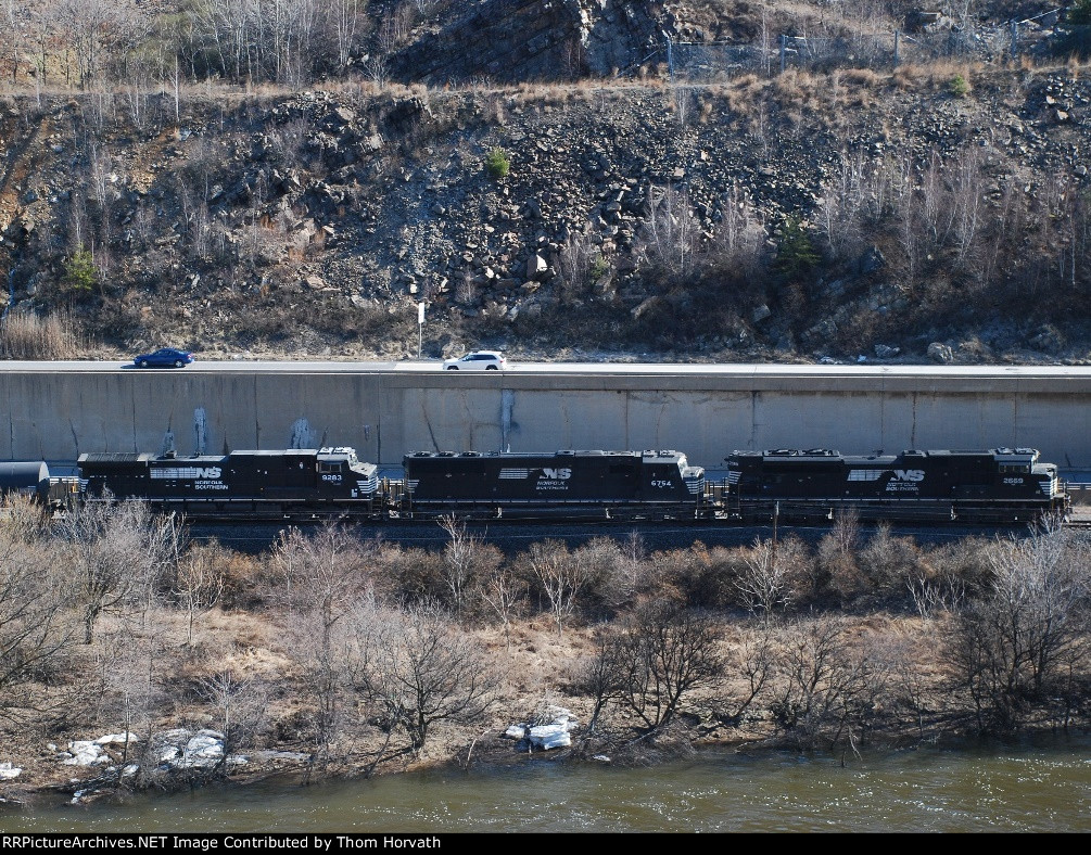 NS 36T's motive power was seen passing by LEHL MP 107